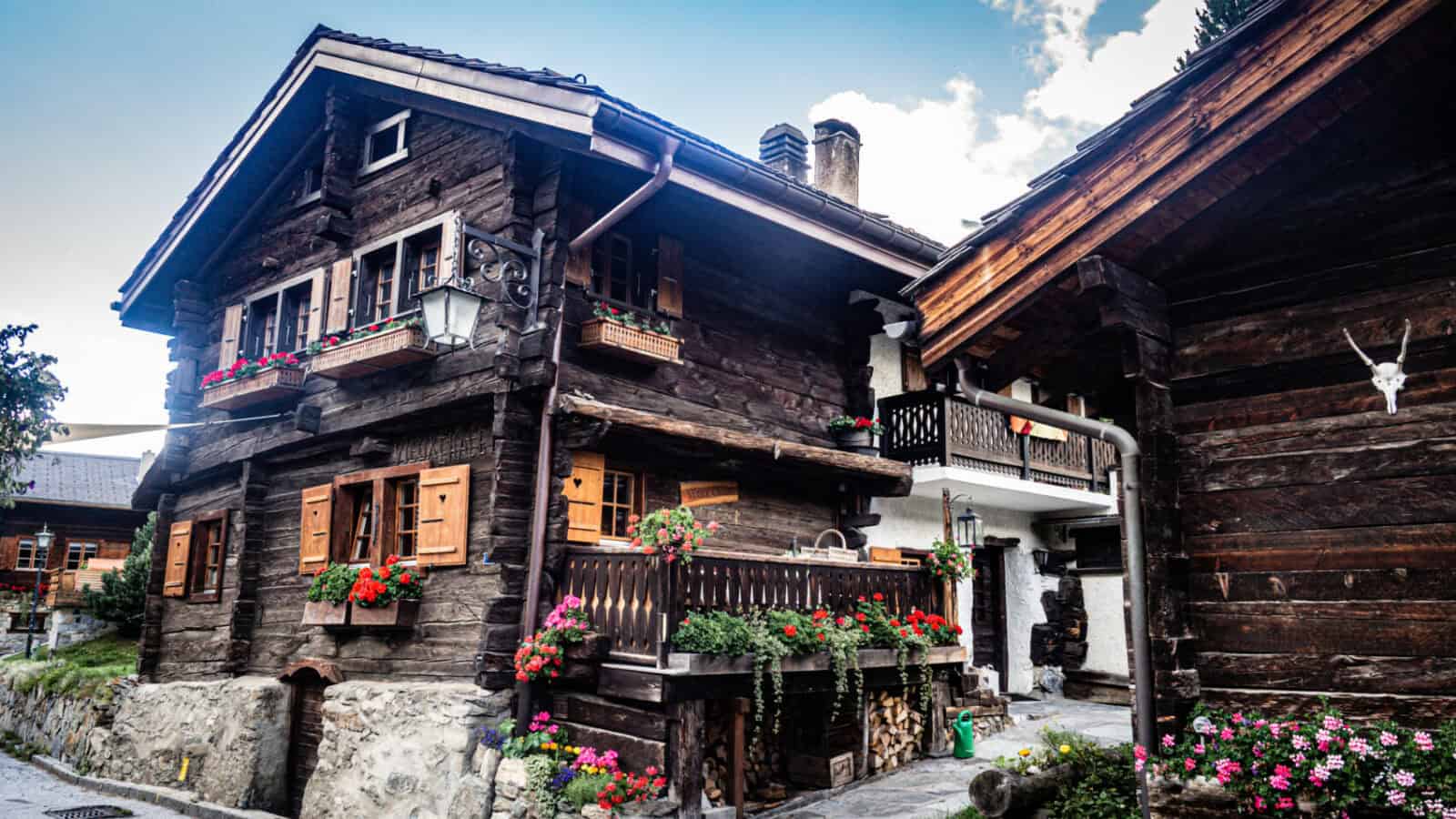 Trek Chamonix Zermatt : la haute route des Alpes par les sentiers